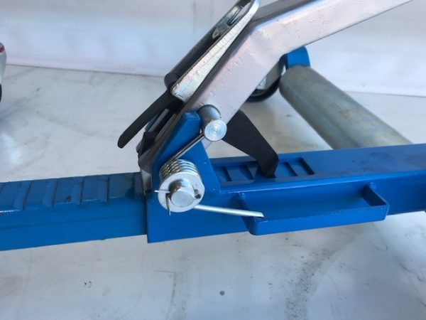 Mechanical Go Jack 680kg - DTM Trading