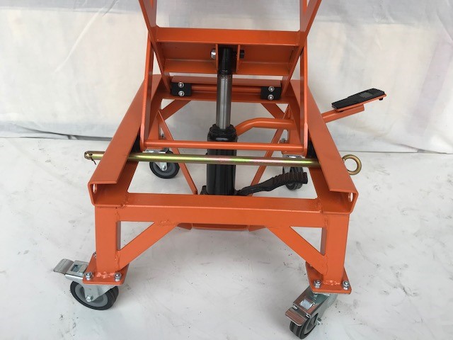 Hydraulic motorcycle lift stand on wheels AS-2615:2016 - DTM Trading