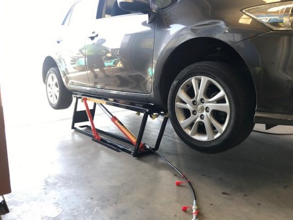 Quick Lift Portable Vehicle Hoist 2500 kg WorkSafe Approved - DTM Trading