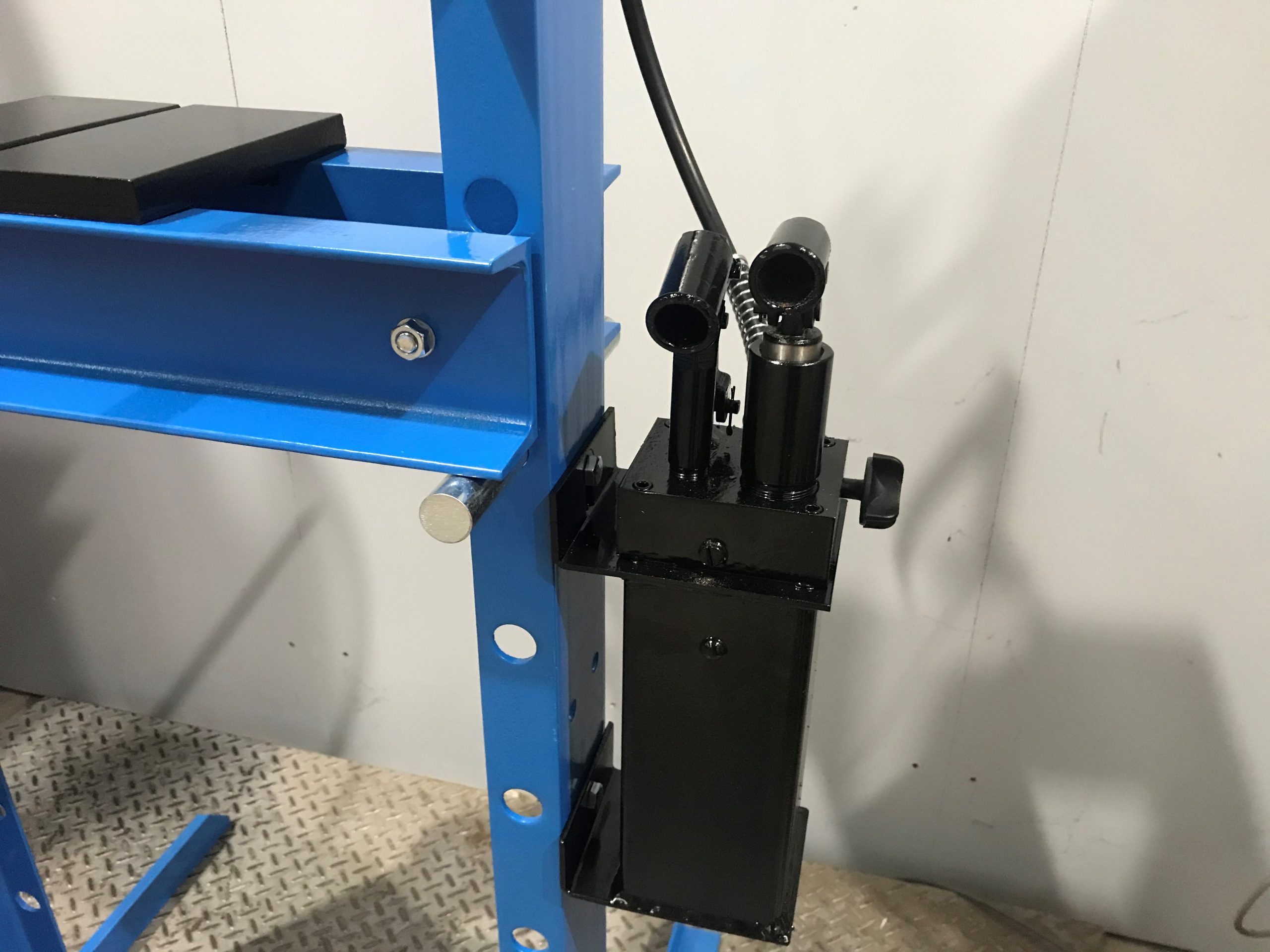 Hydraulic Shop Press 12 ton - DTM Trading