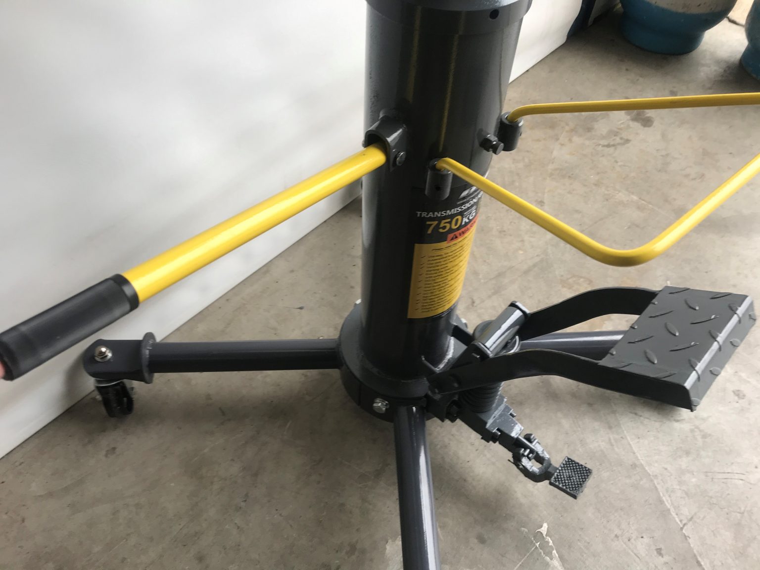 750kg Transmission/Gearbox Jack - DTM Trading